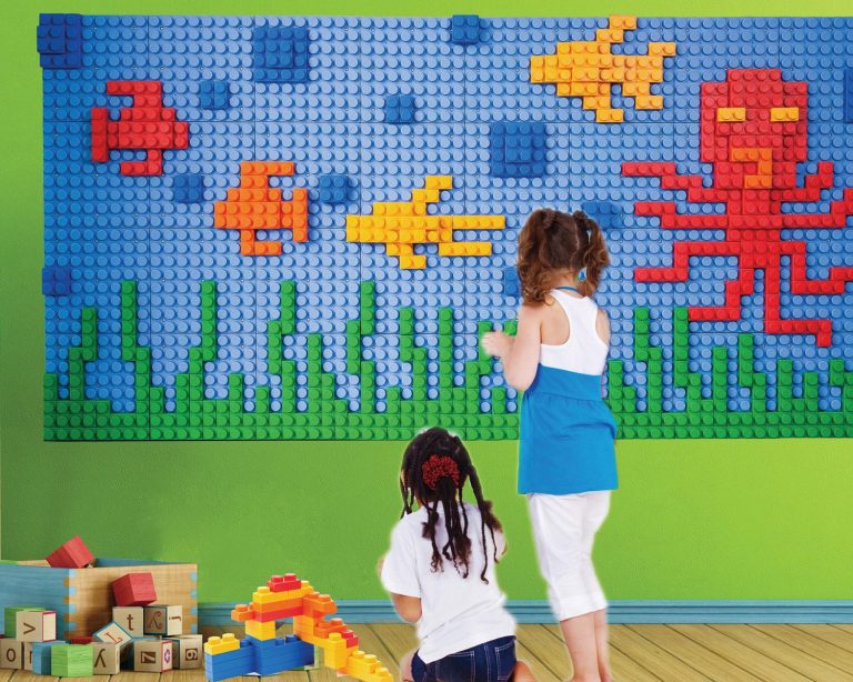 לוח לגו לתלייה על קיר | גבע ציוד לגני ילדים